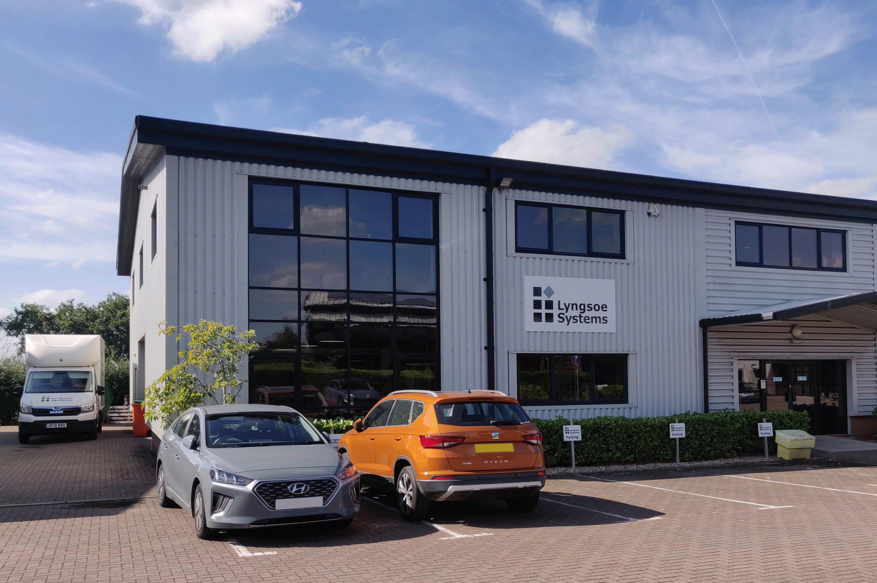 Experience frictionless logistics automation - Lyngsoe Systems