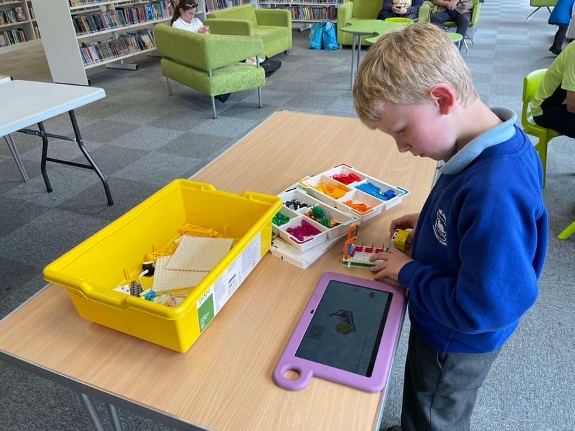 Hublet – Supporting Library Groups and Clubs