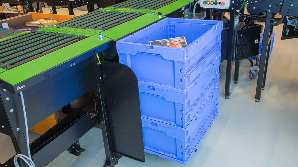 Bibliothekslogistik optimieren mit dem Lyngsoe Tote Stacker Chute™ 2000