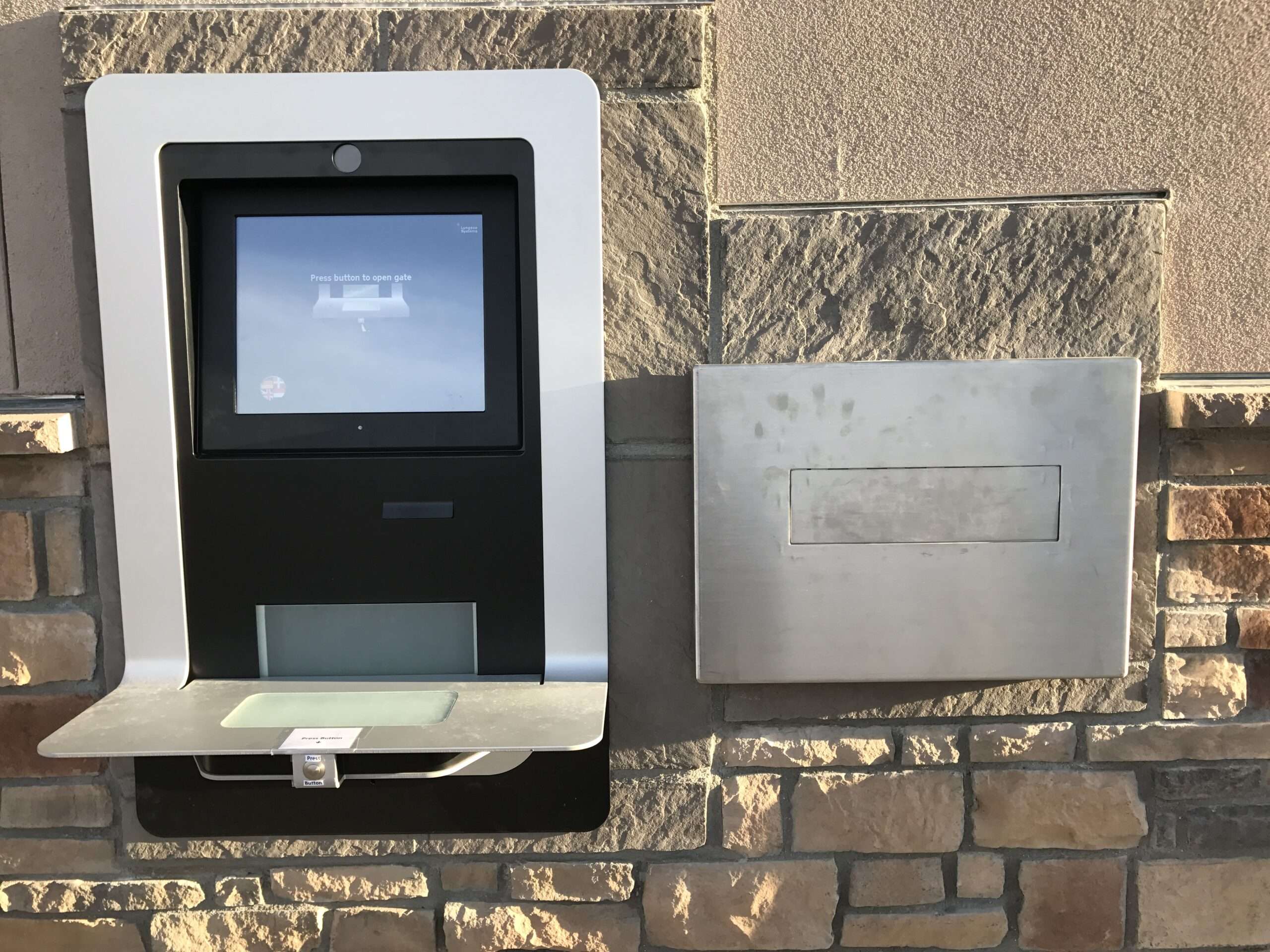 Discover Leading Library Kiosk Solutions For Your Needs