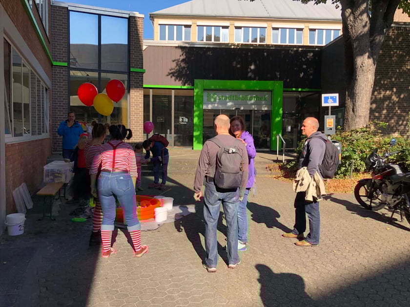 Self-Service with RFID – The Latest Technology at the Aachen City Library