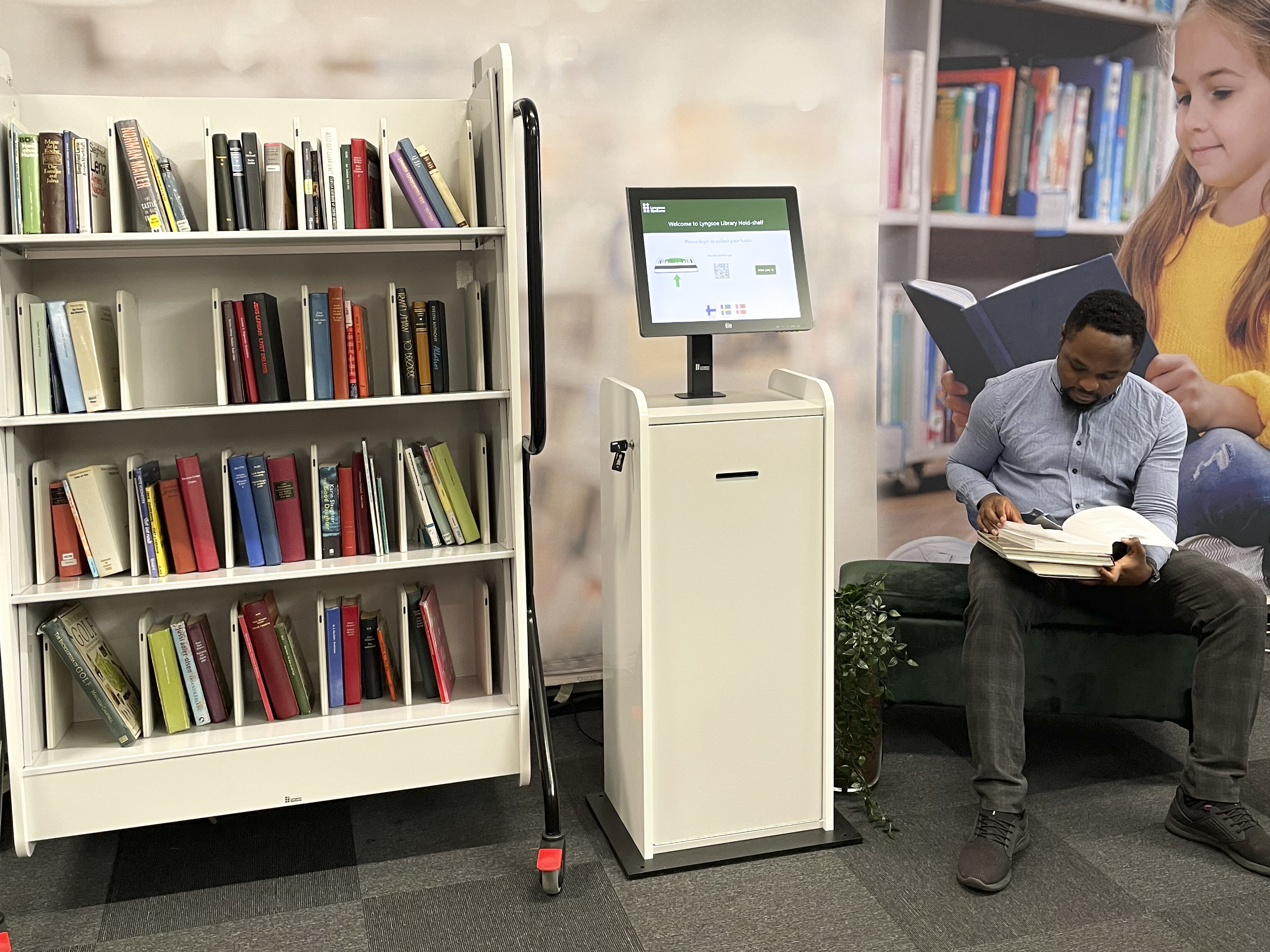 AMH Library | Automated Material Handling for Libraries